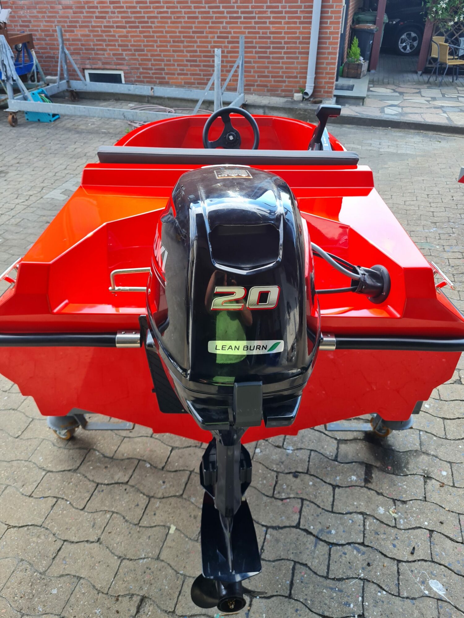 Phantom 300 Speed - phantom-yachts.de