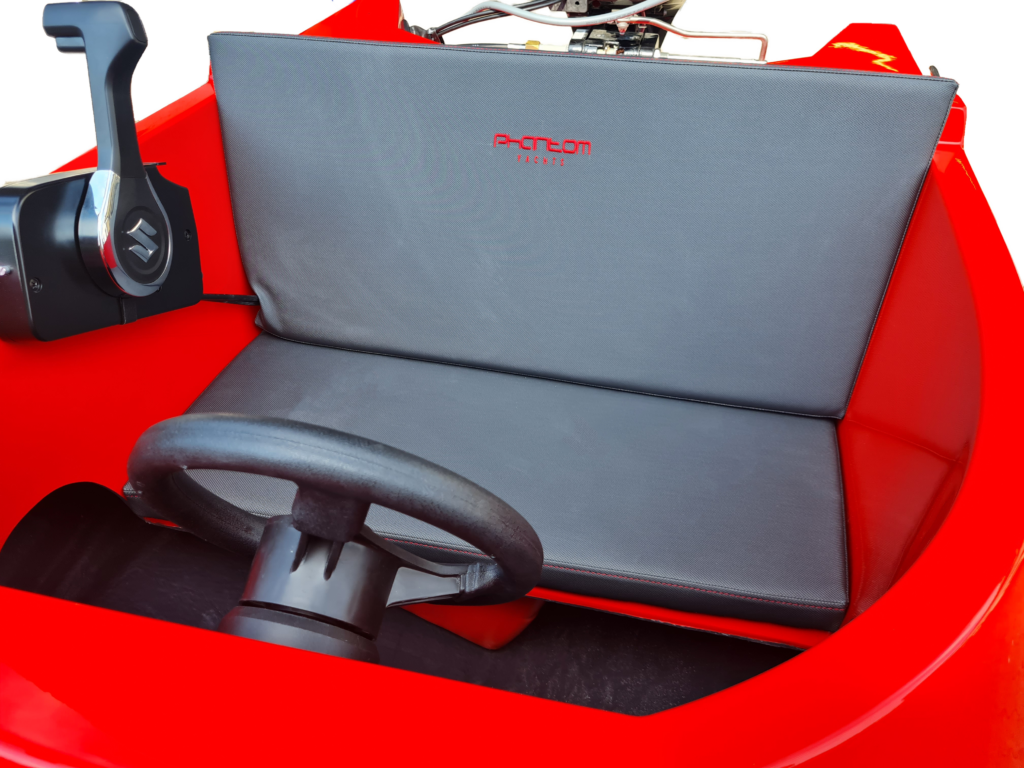 Phantom 300 Speed rot - phantom-yachts.de